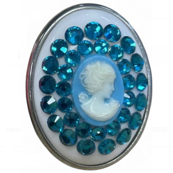 Tarina Tarantino | Jewelry | Y2k Tarina Tarantino Cameo Wcrystals ...